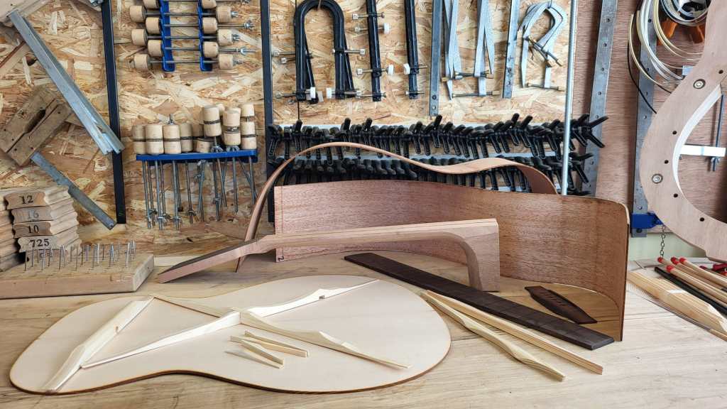 Acoustic Guitar Making – Sound Factory School Of Luthiery